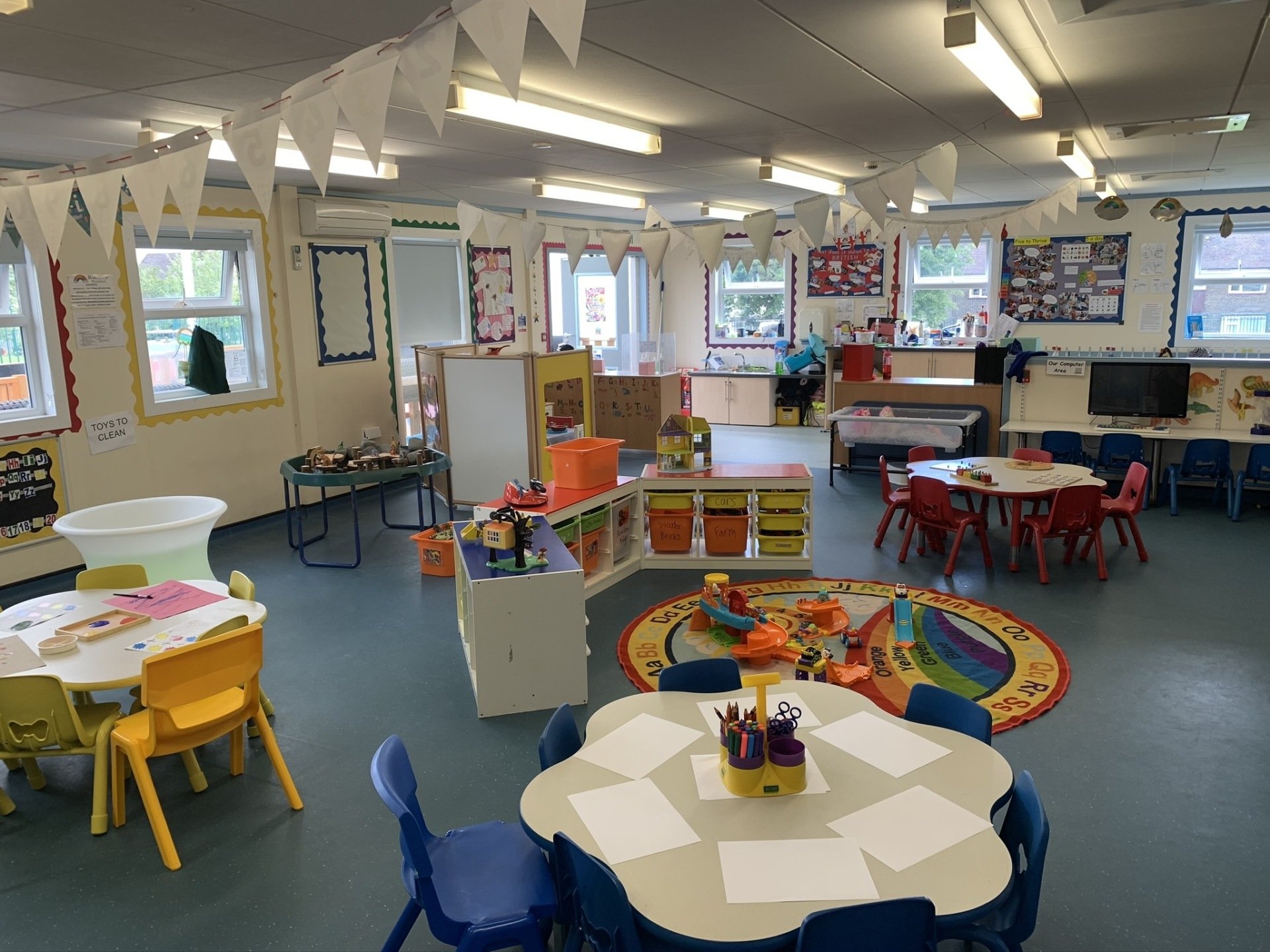 Home [www.rainbow-pre-school.co.uk]