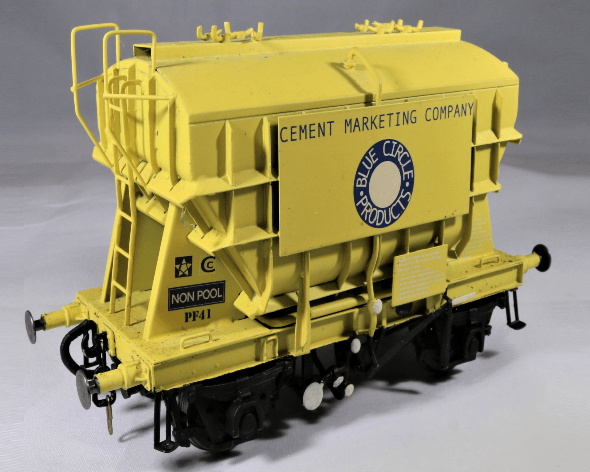 A superior range of O Gauge (7mm) Brass Etch Wagon Kits and useful ...