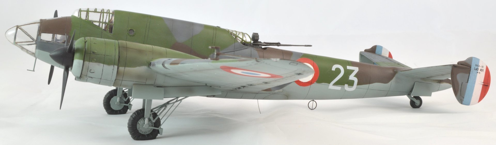 Liore et Olivier LeO 451