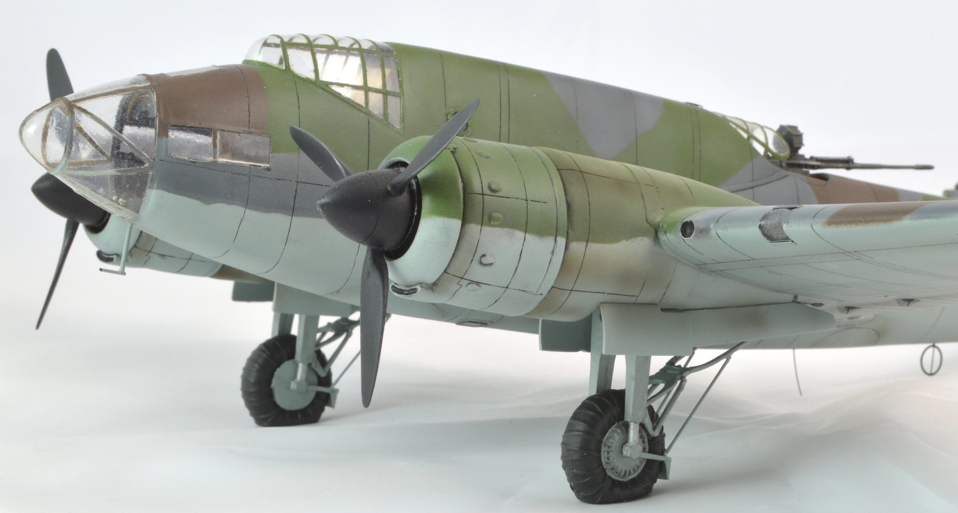 Liore et Olivier LeO 451