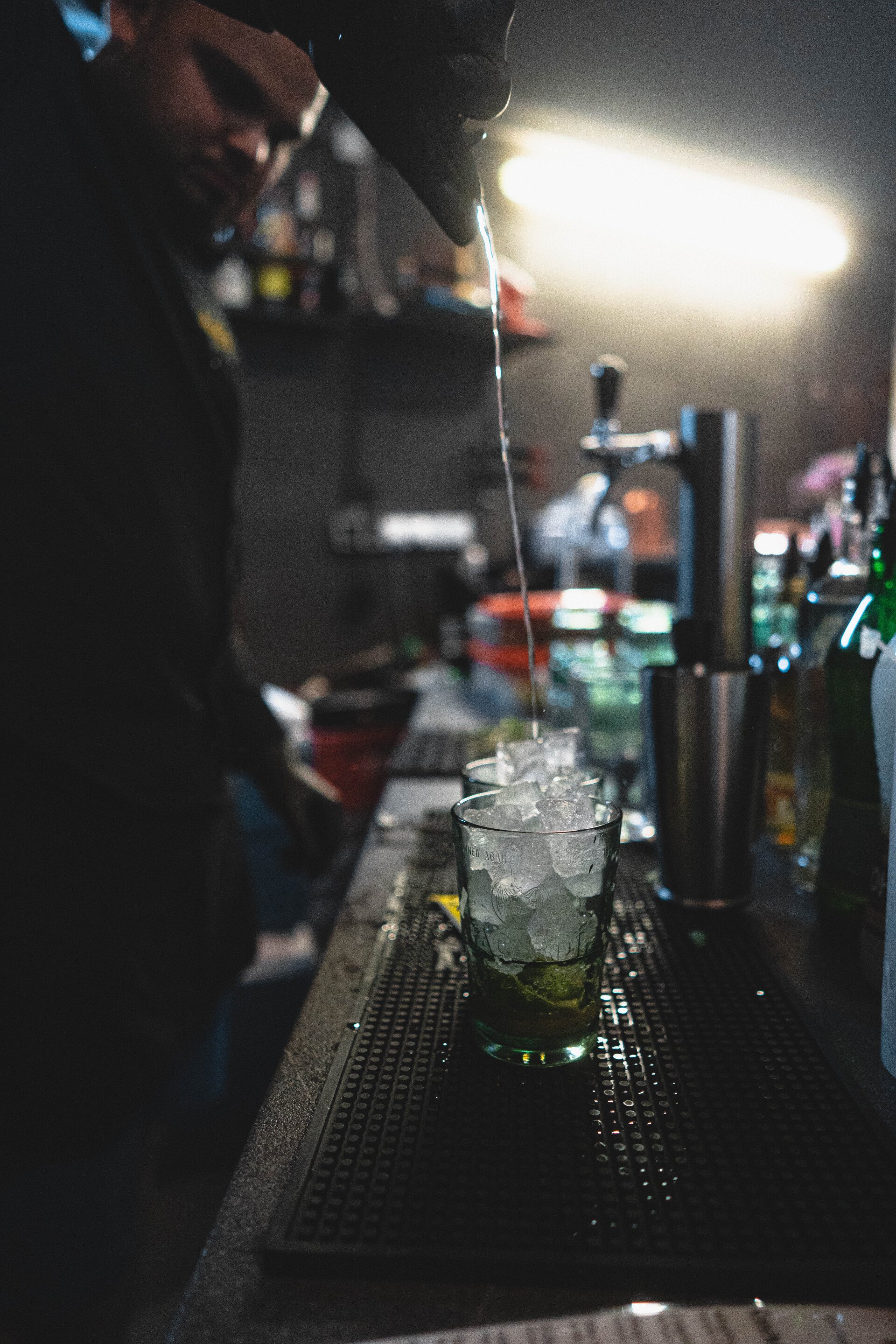 Home [www.rolling-cocktailbar.de]