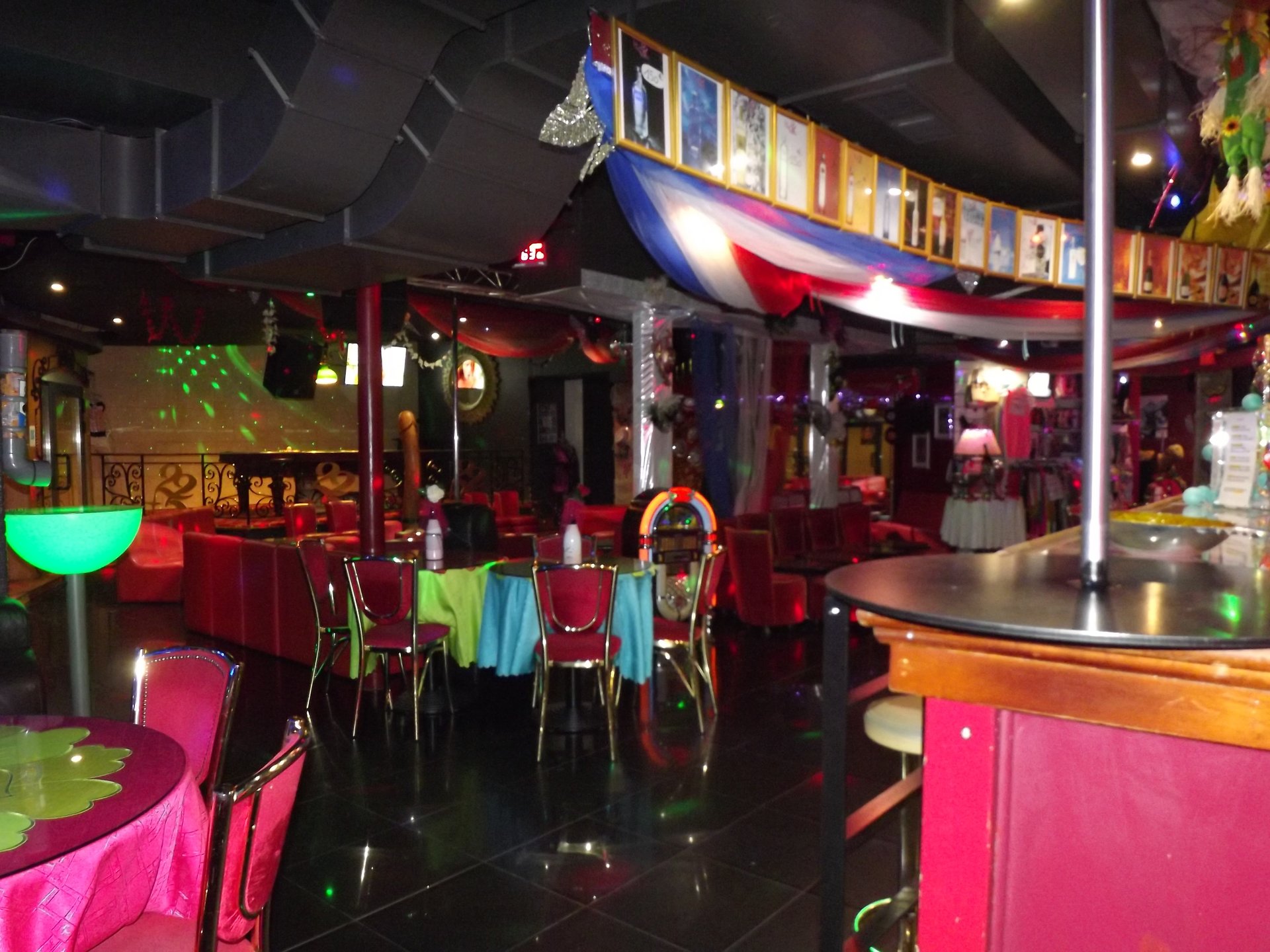 Club libertin 2plus2 | Divertissement pour adultes | Paris