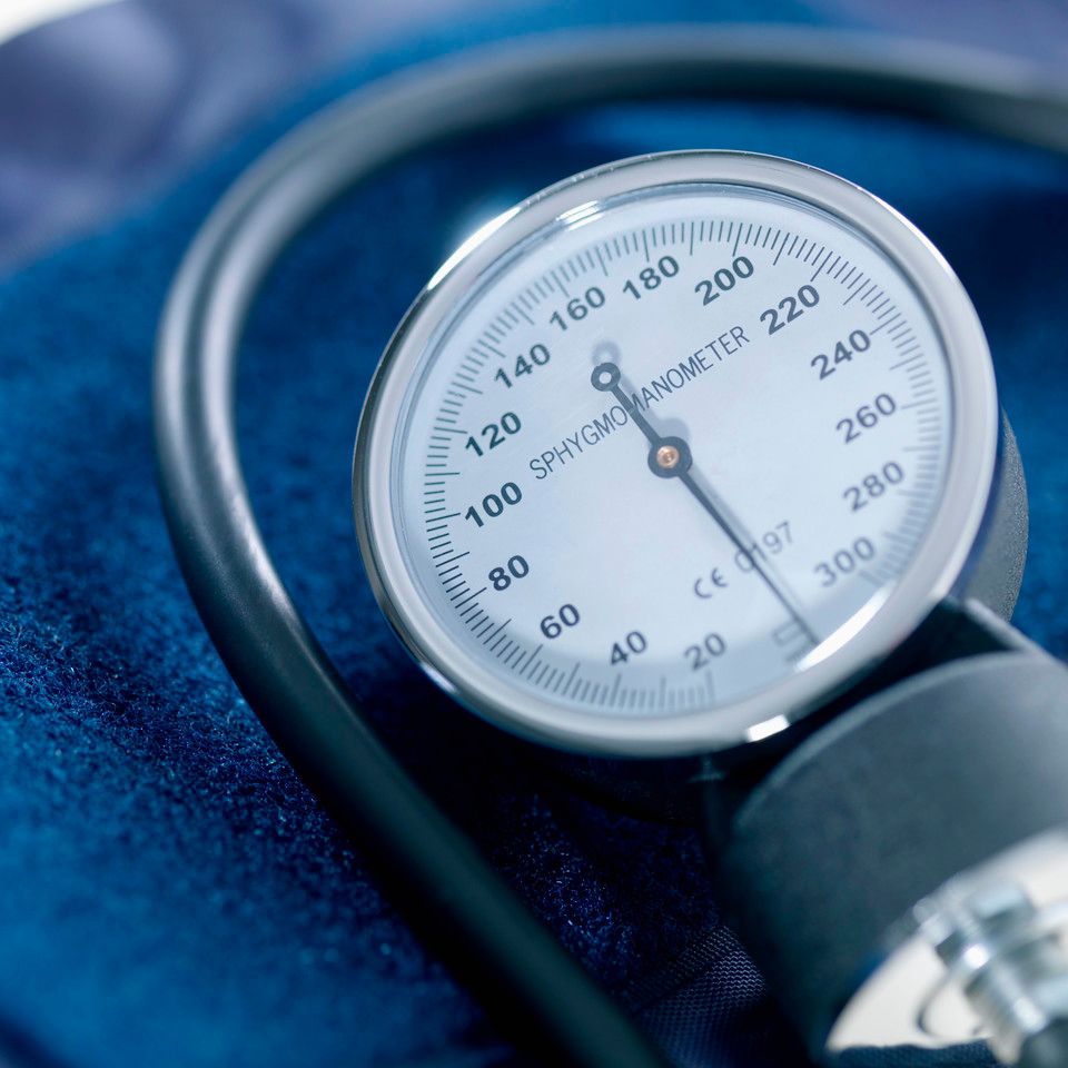 Matériel et consommables médicaux, masques, gant, défibrillateur
