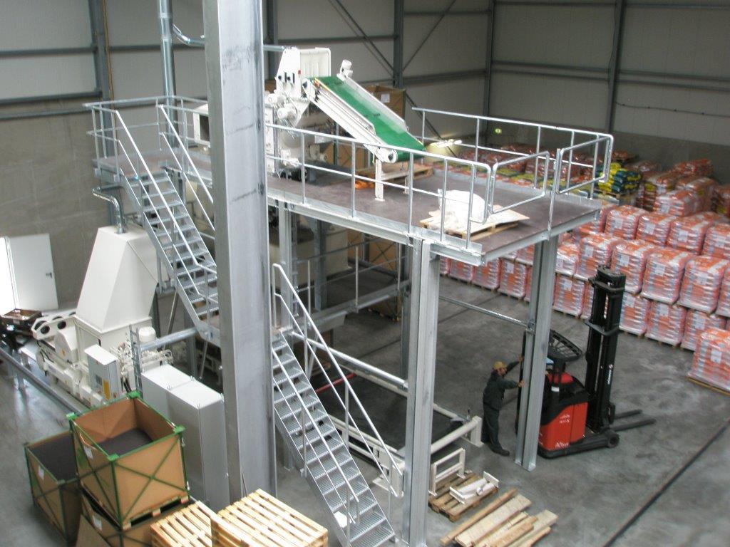 Bag emptying machines