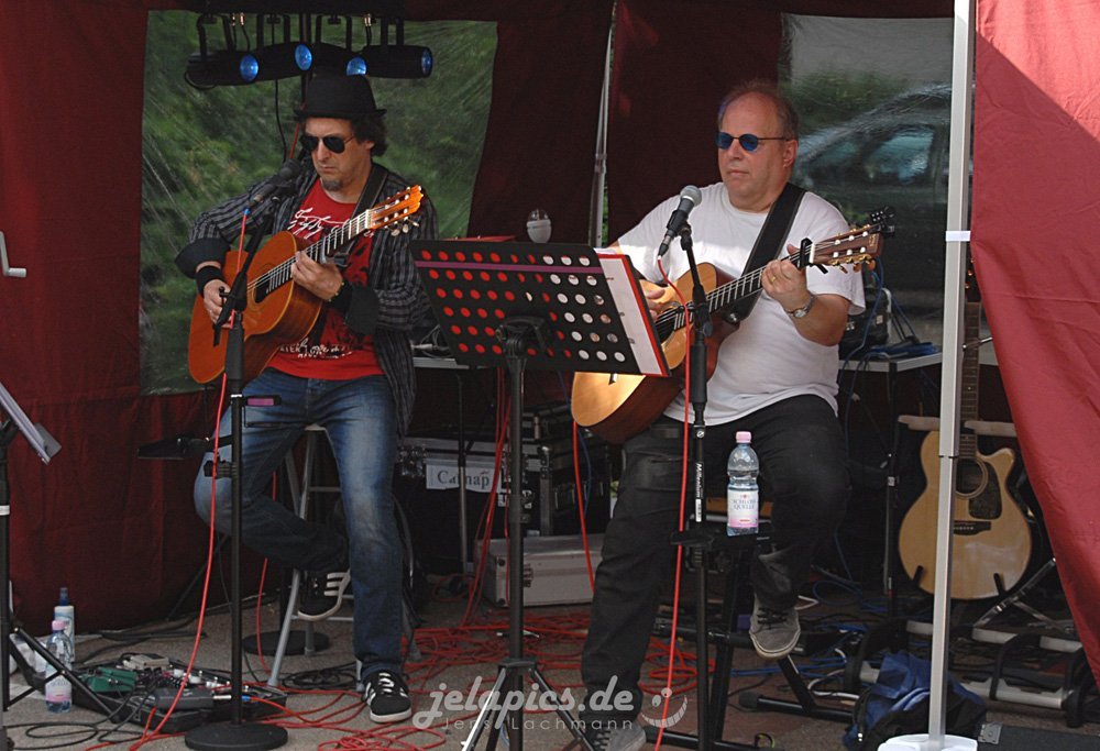 jelapics Hand jam two