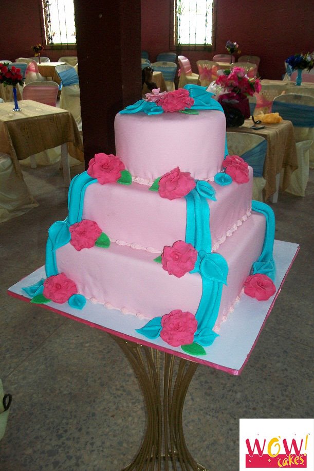 Cakes @ WOW! Cakes. Wedding Cake, birthday cake, cupcakes, bakery