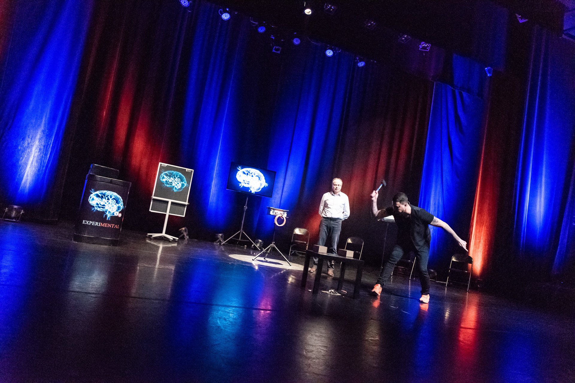 KEVIN MICOUD Magicien Mentaliste Grenoble Lyon Genève EVENEMENT