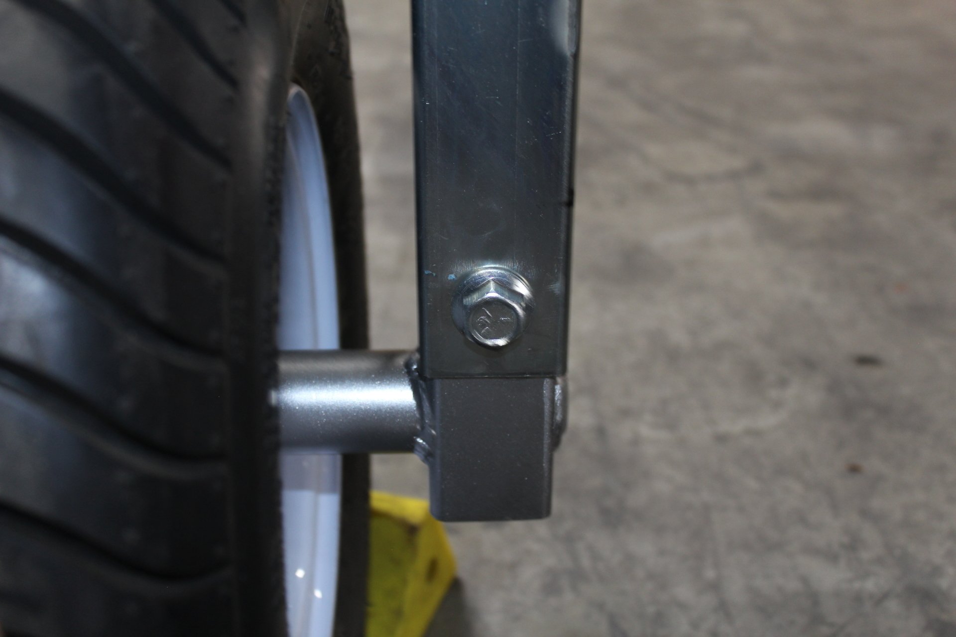 HVAC Lift | The RTU-2500 Lift | HVAC Rooftop Lift System