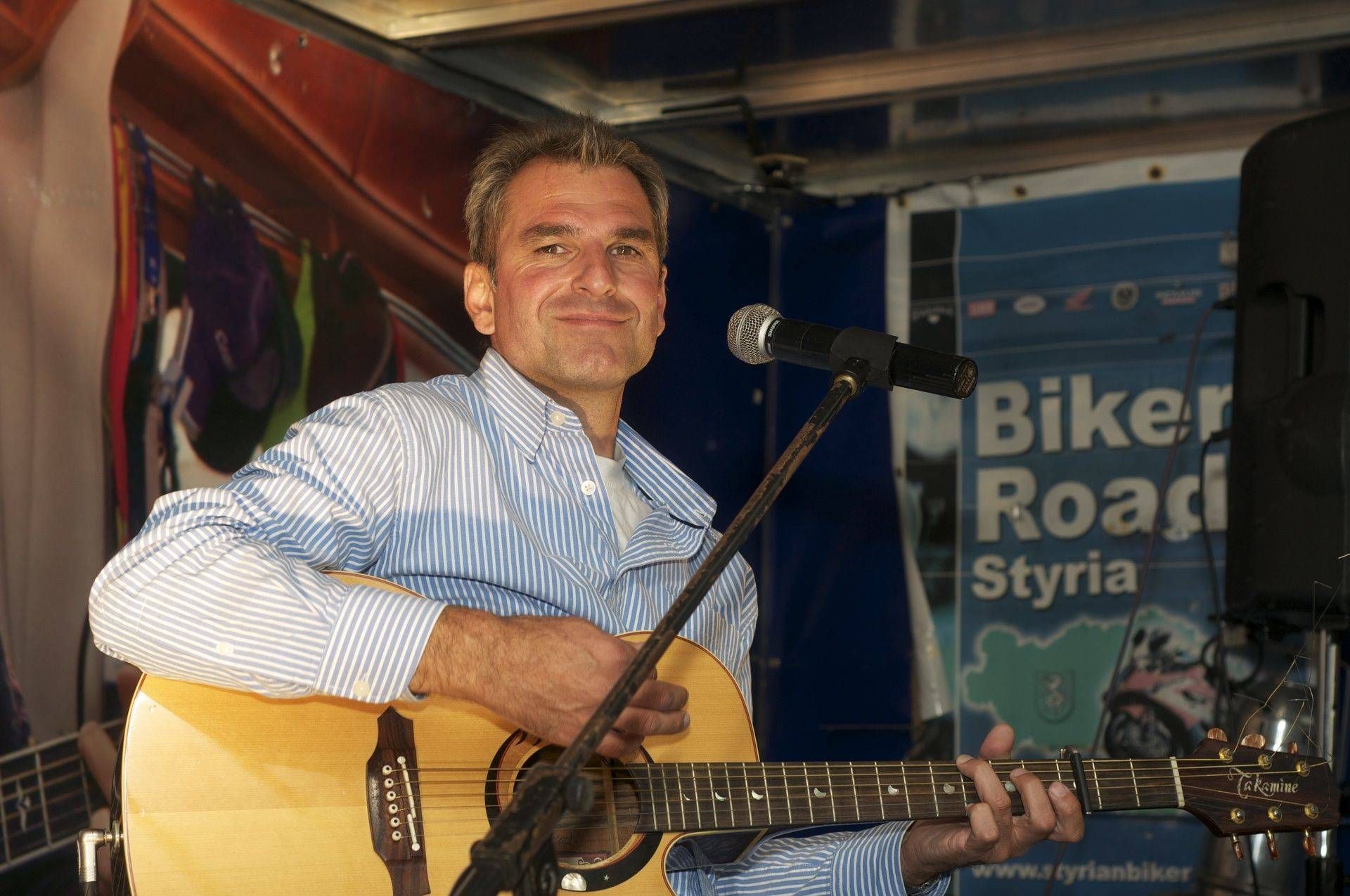 Richard K. Live Musik vom Profi! Gitarre Mundharmonika und Gesang. Live ...