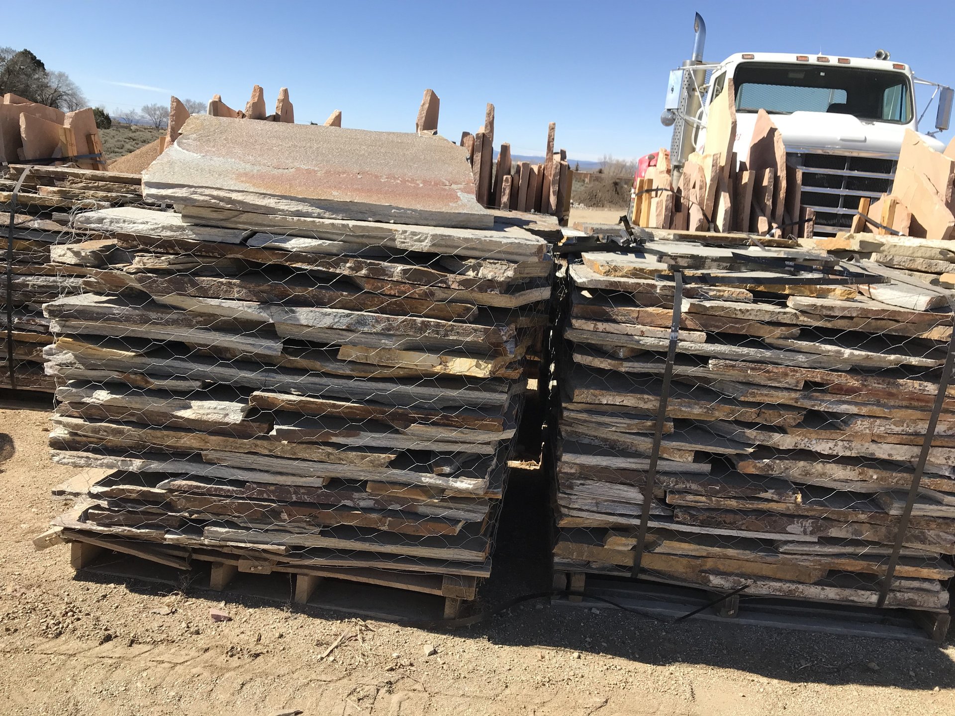 Home [www.floydsyard.com]