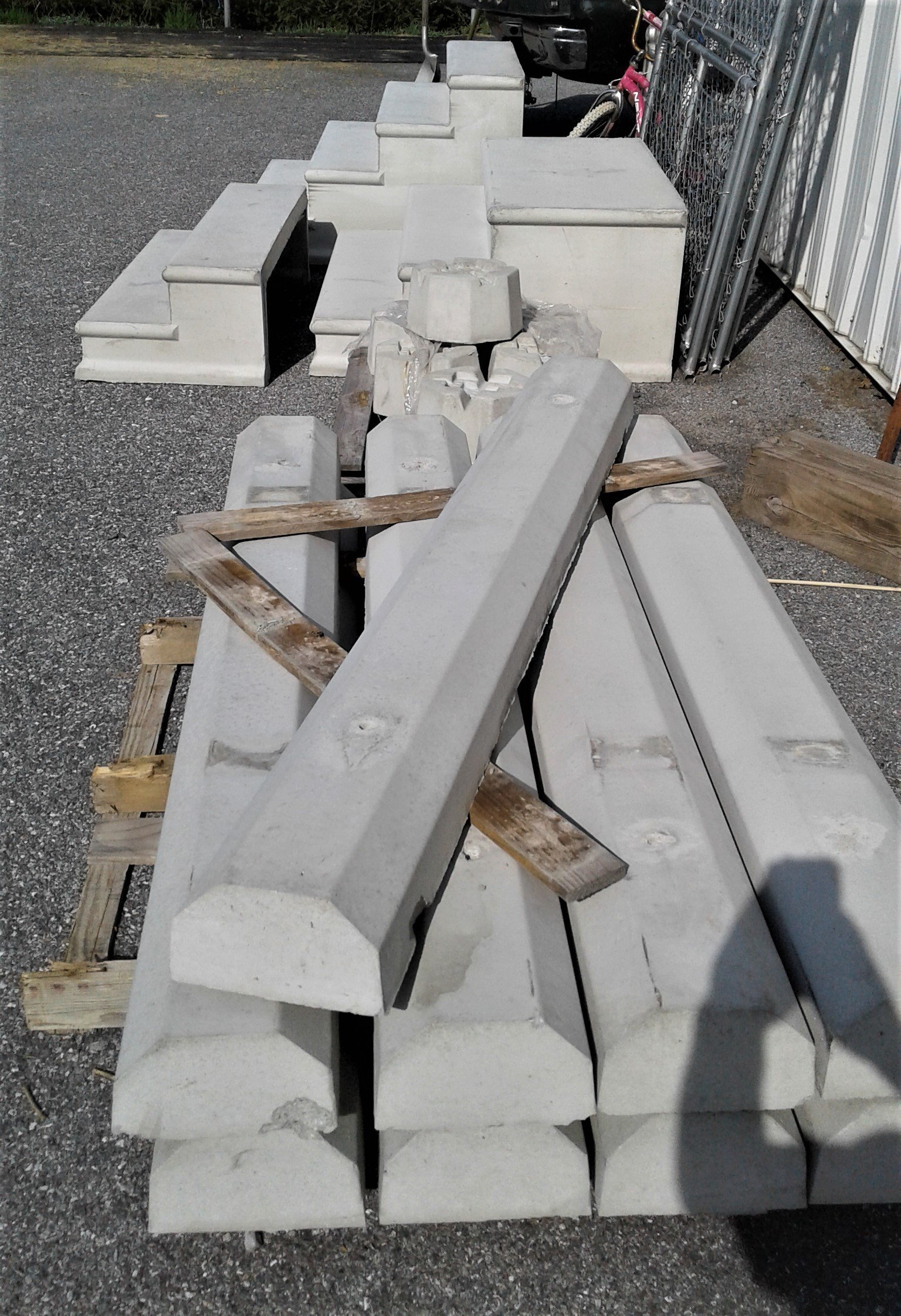 Hardware & Building Supplies