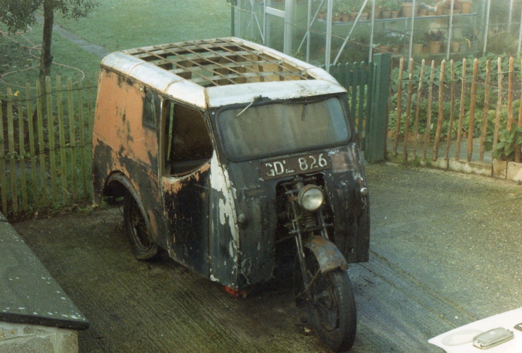 The Raleigh Safety Seven and Early Reliant Owners' Club
