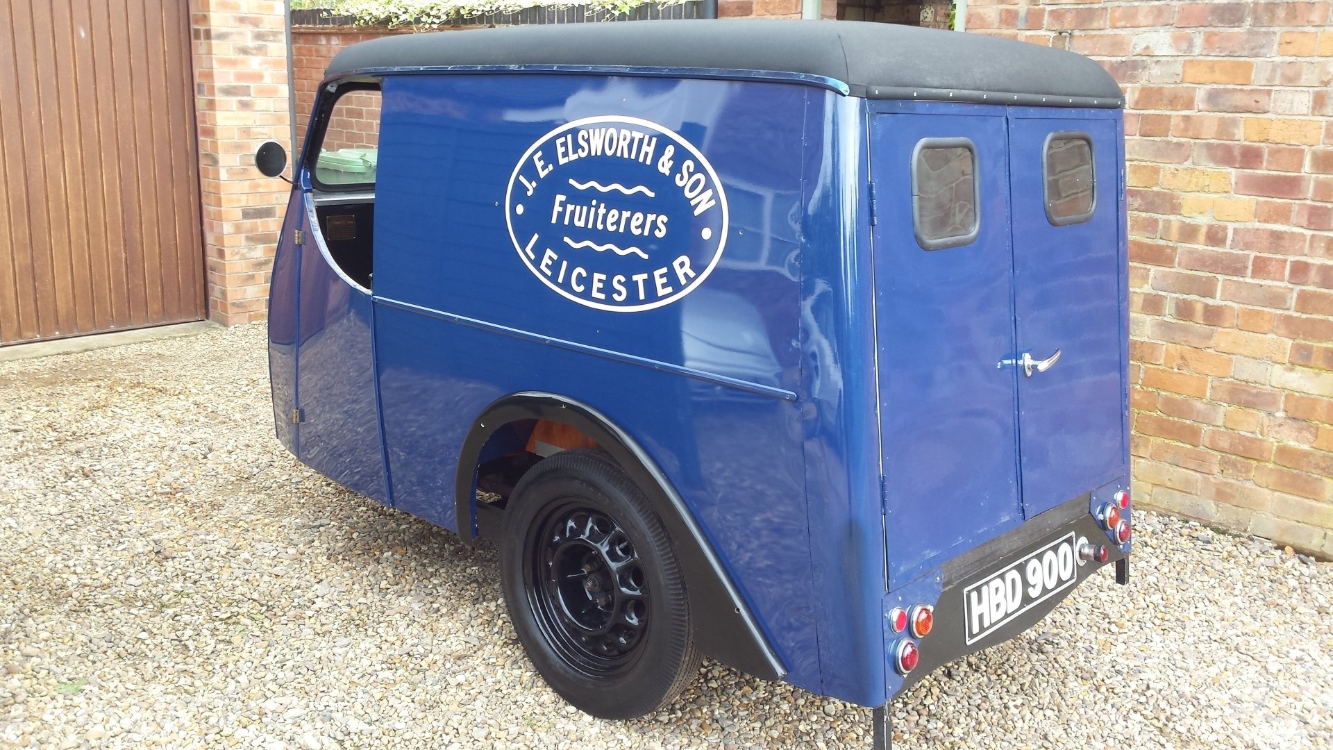 The Raleigh Safety Seven and Early Reliant Owners' Club