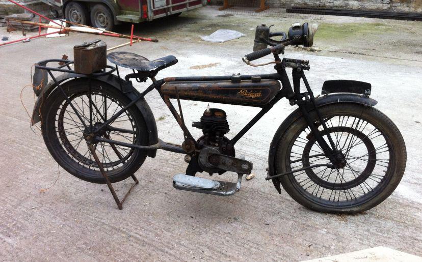 The Raleigh Safety Seven and Early Reliant Owners' Club