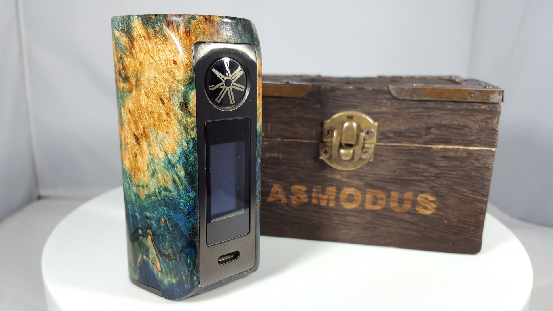 Asmodus UK high end stabilized wood box mod and squonkers