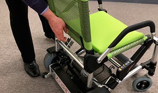 Fauteuil Électrique Zinger – Léger, Pliable, avec Commande Joystick ...