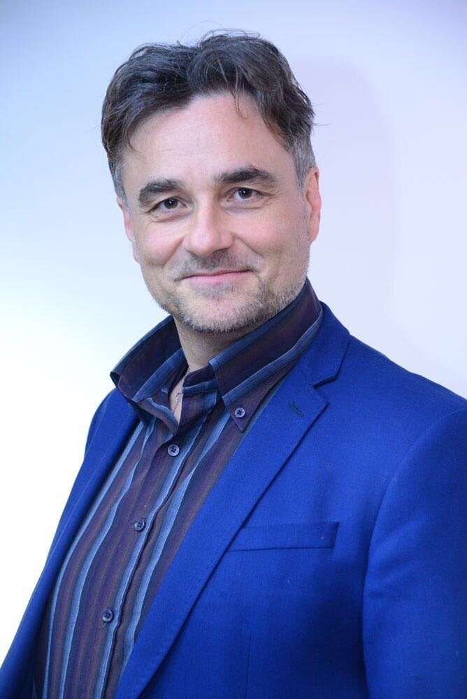 Robert Steiner Agenzia Perrone, Attore, Cantante, Coach