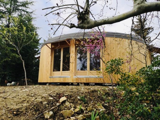 H2BC, yourte ossature bois, maison écologiques rondes en bois