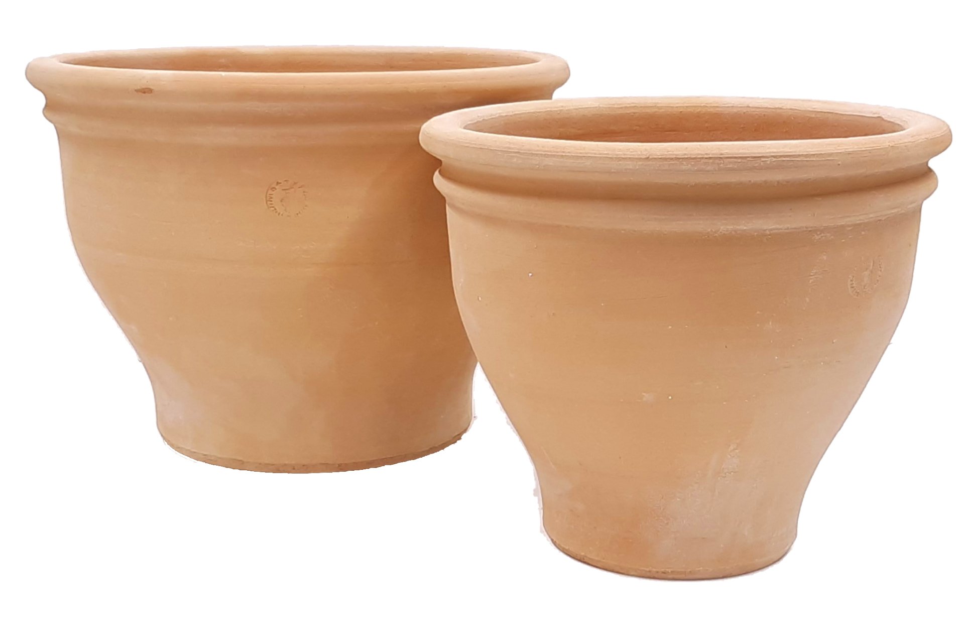 Oreya Cretan pots. Frost proof terracotta pots and planters.
