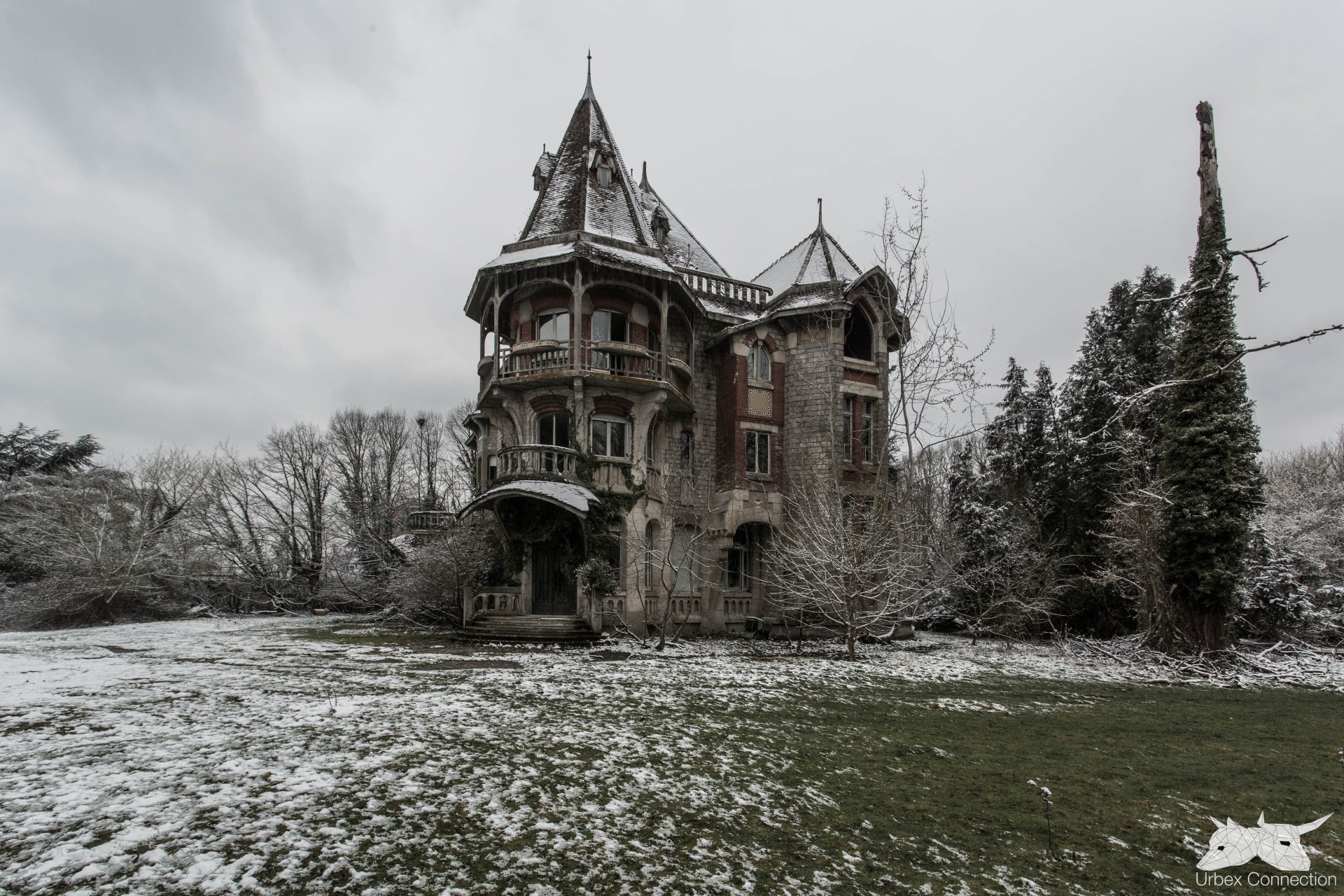 Manoir Colimaçon – Exploration Urbaine et Histoire