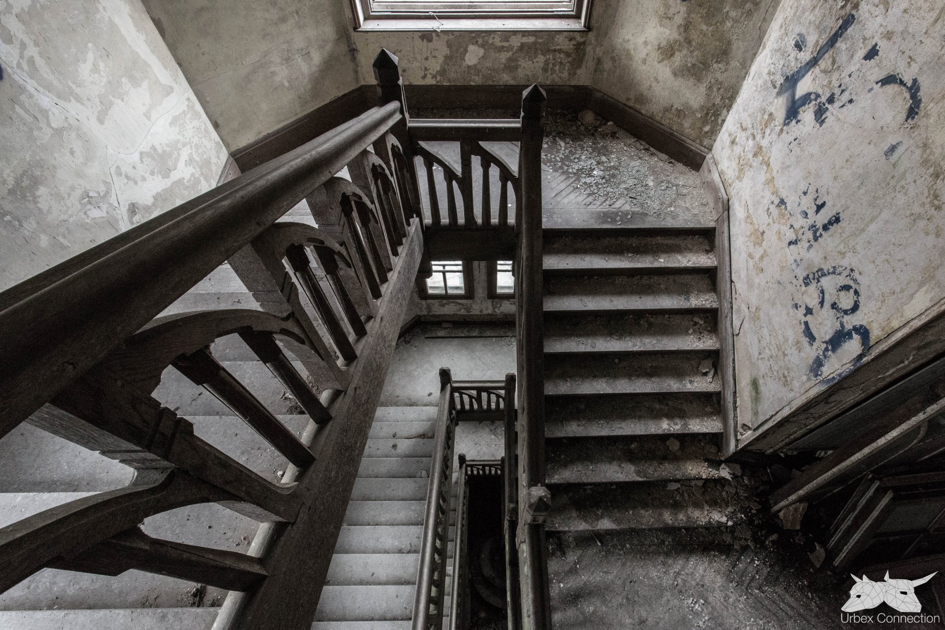 Manoir Colimaçon – Exploration Urbaine et Histoire