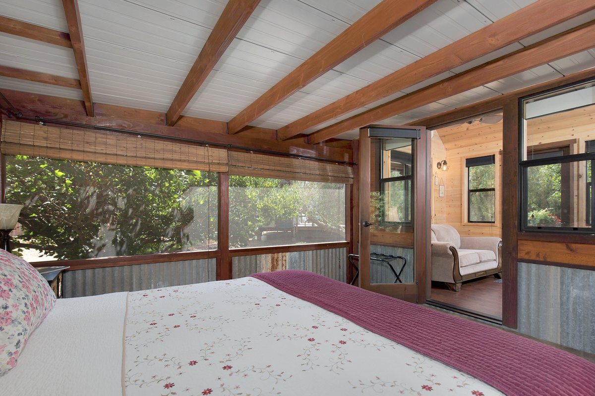 Home [www.coraltreehouse.com]