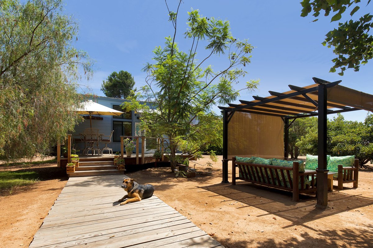 Home [www.coraltreehouse.com]