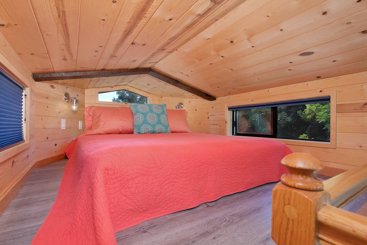 Home [www.coraltreehouse.com]