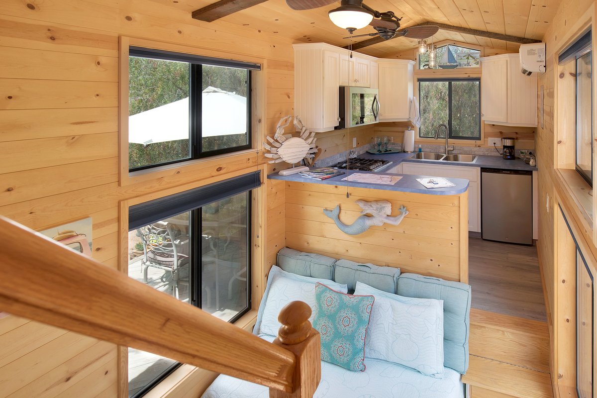 Home [www.coraltreehouse.com]