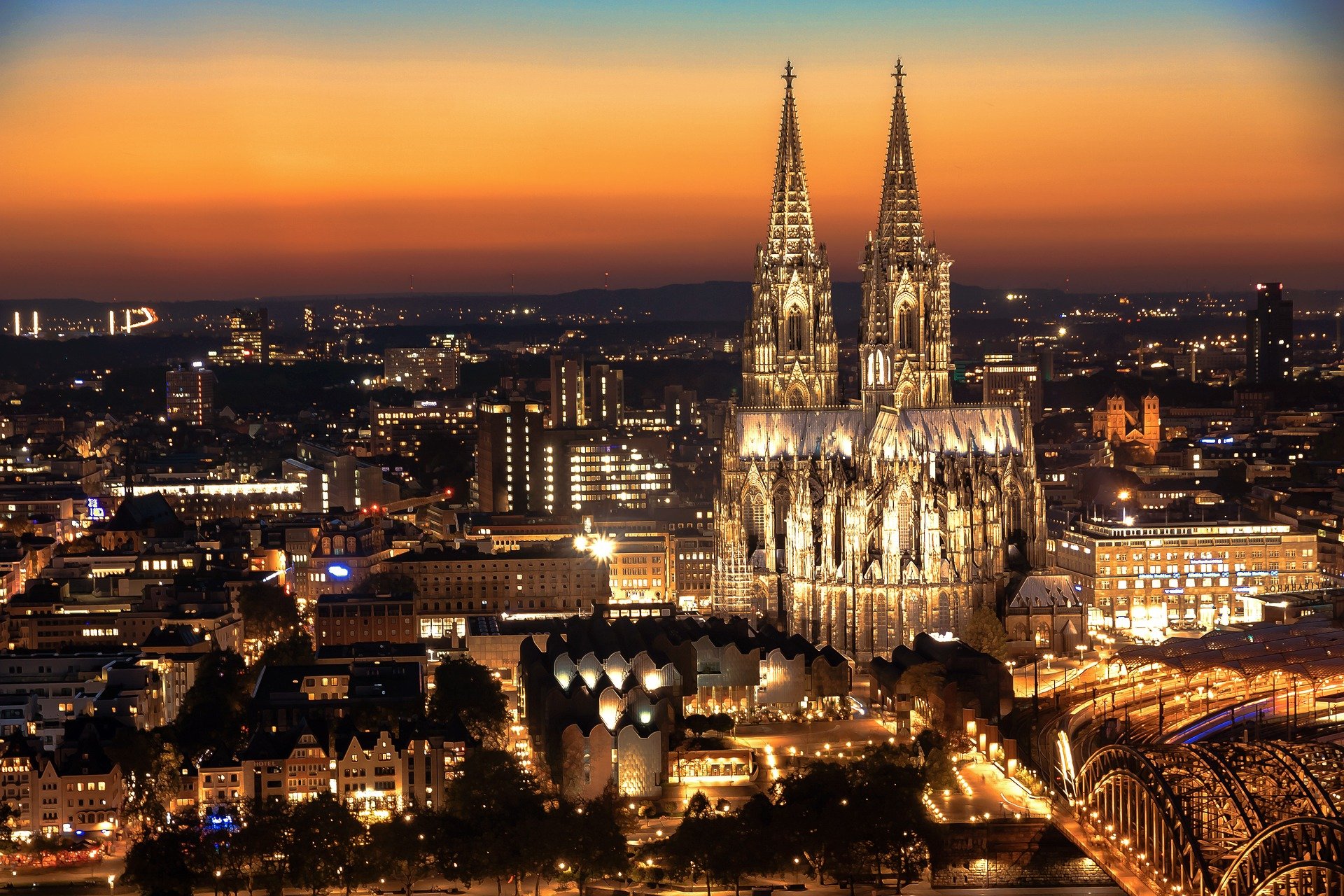 Ihre besondere KÖLN-NACHTFÜHRUNG am Wochenende mit TILL von KÖLN