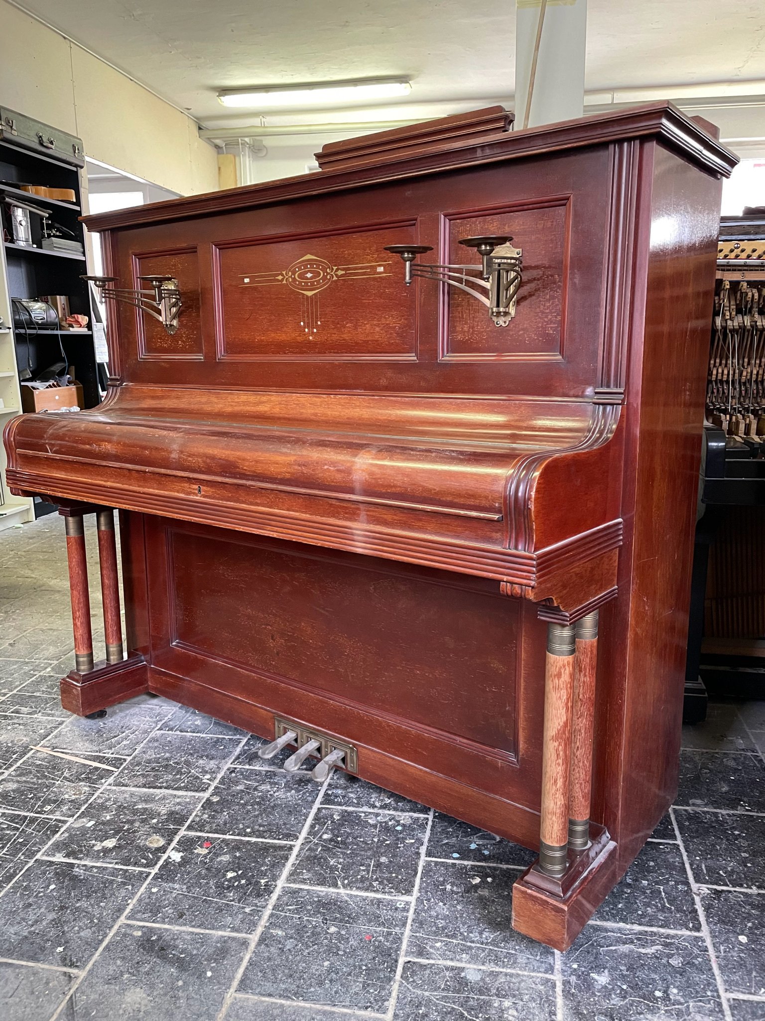 gebrauchte Klaviere | Klavierbauer | Klavierstimmer | Jugendstil