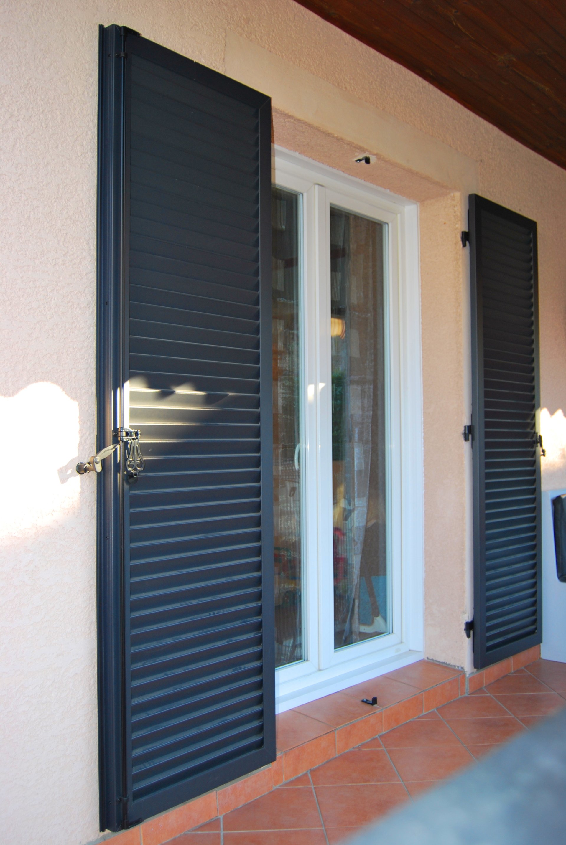 Volets Battants bois et aluminium à Montpellier - ANALU MENUISERIE