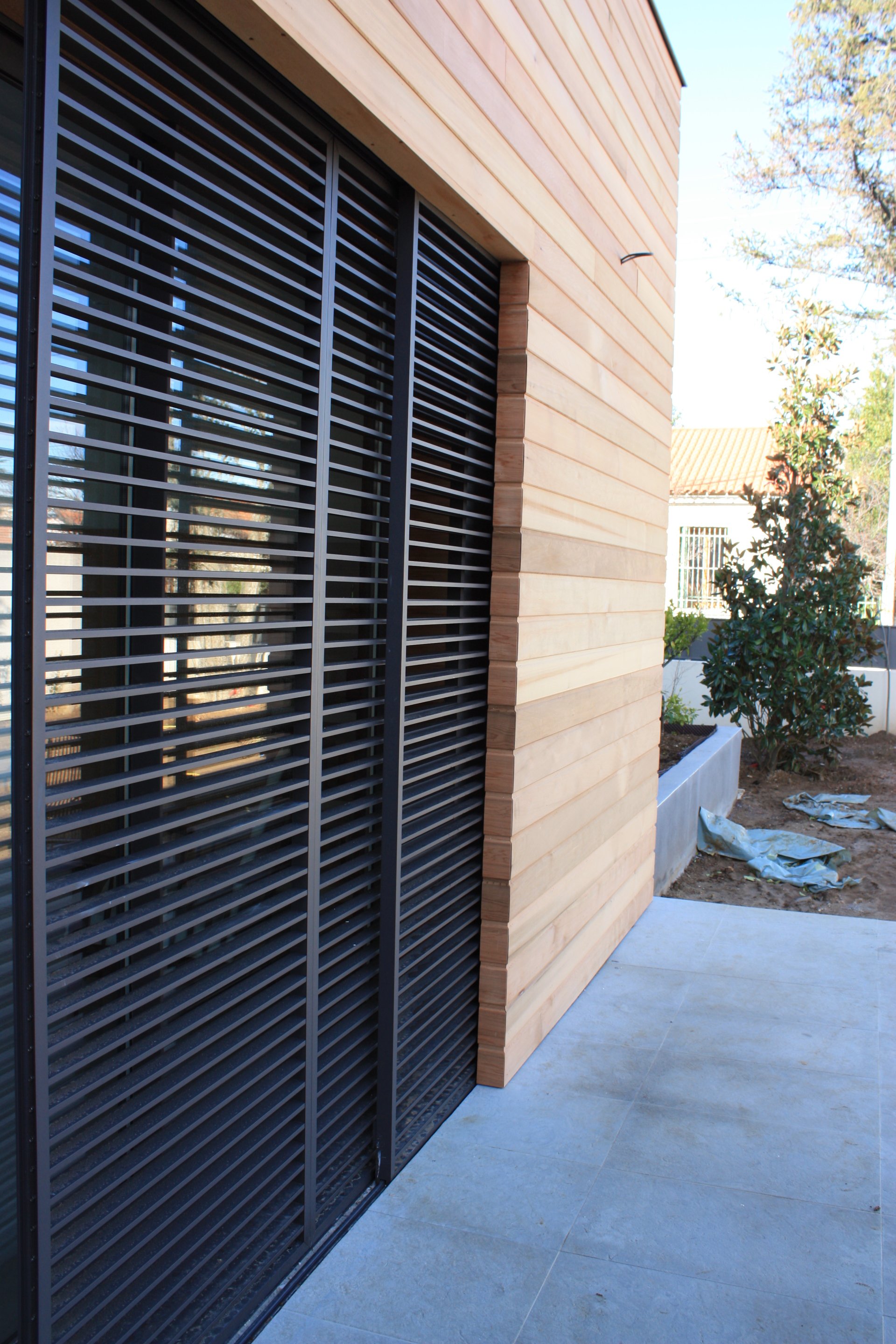 Persiennes rabattables ou pliables sur Montpellier - ANALU MENUISERIE