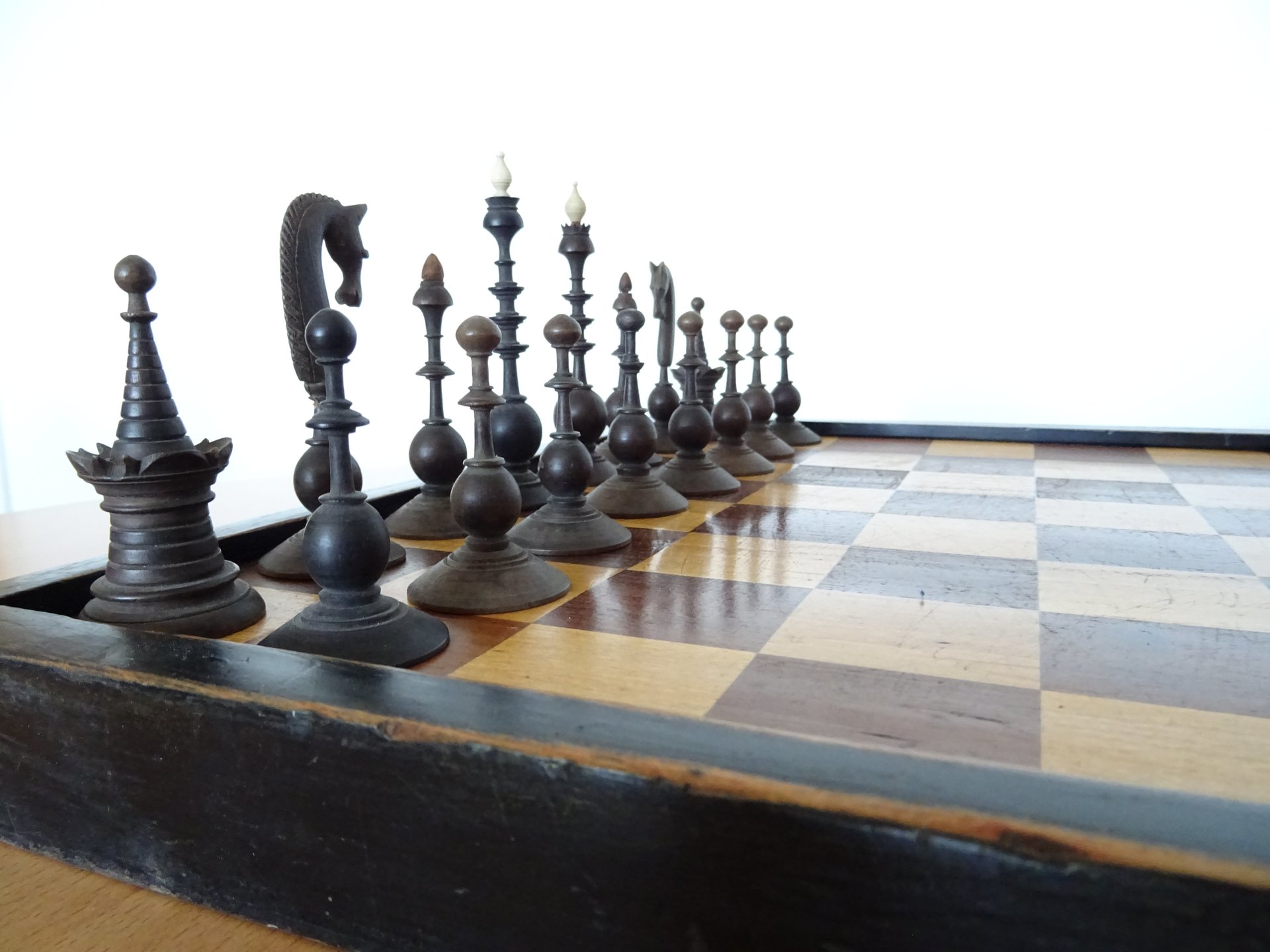 Dutch Chess Set, late 18th c.
