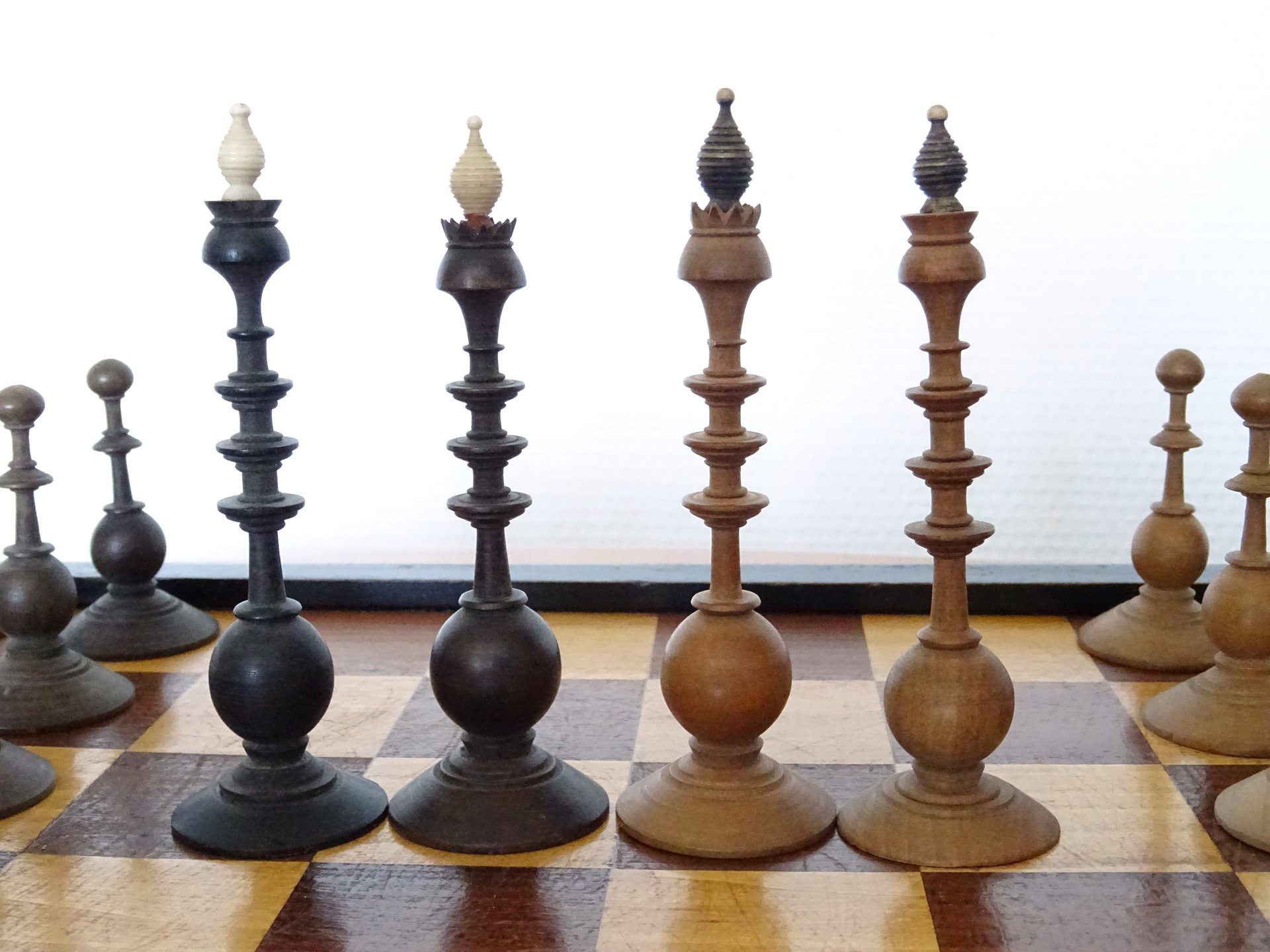 Dutch Chess Set, late 18th c.