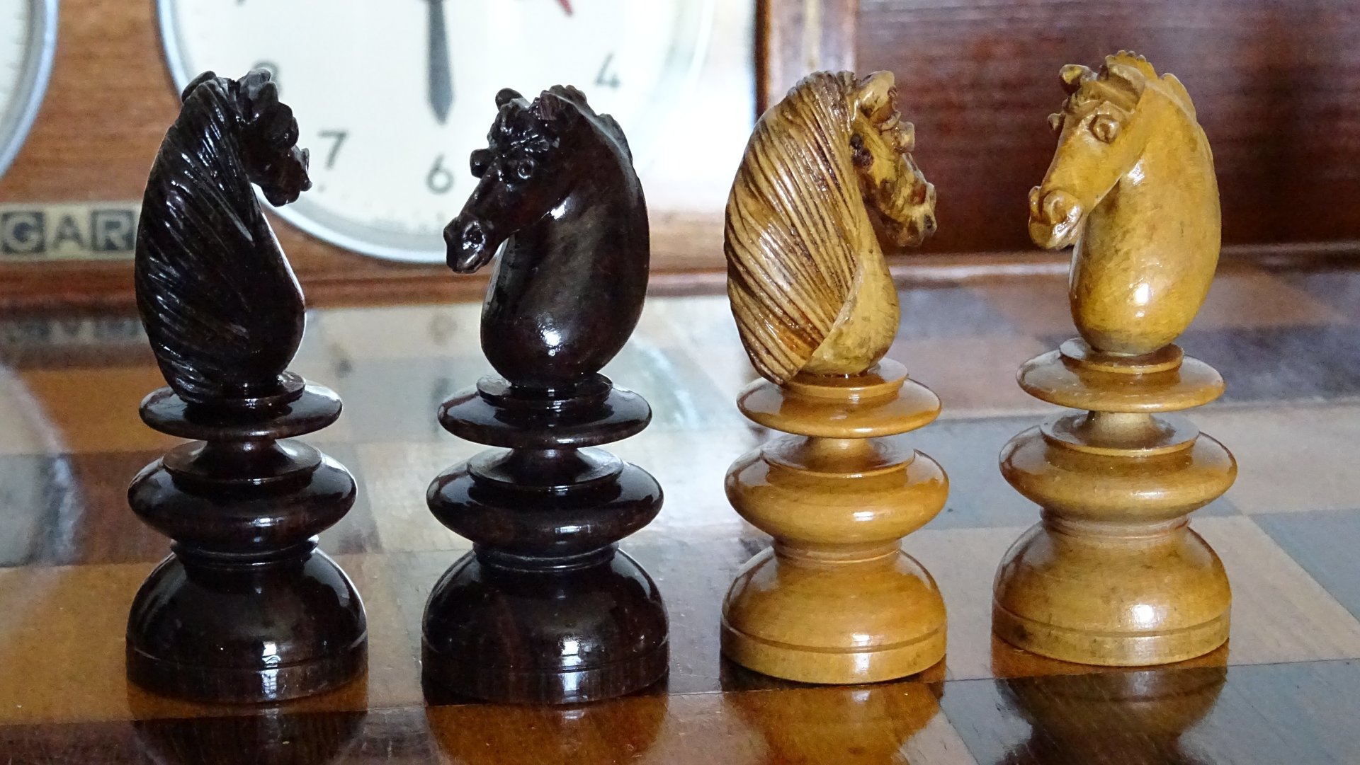 Old English Chess Set, "St. George" Pattern, Calvert, ca. 1820