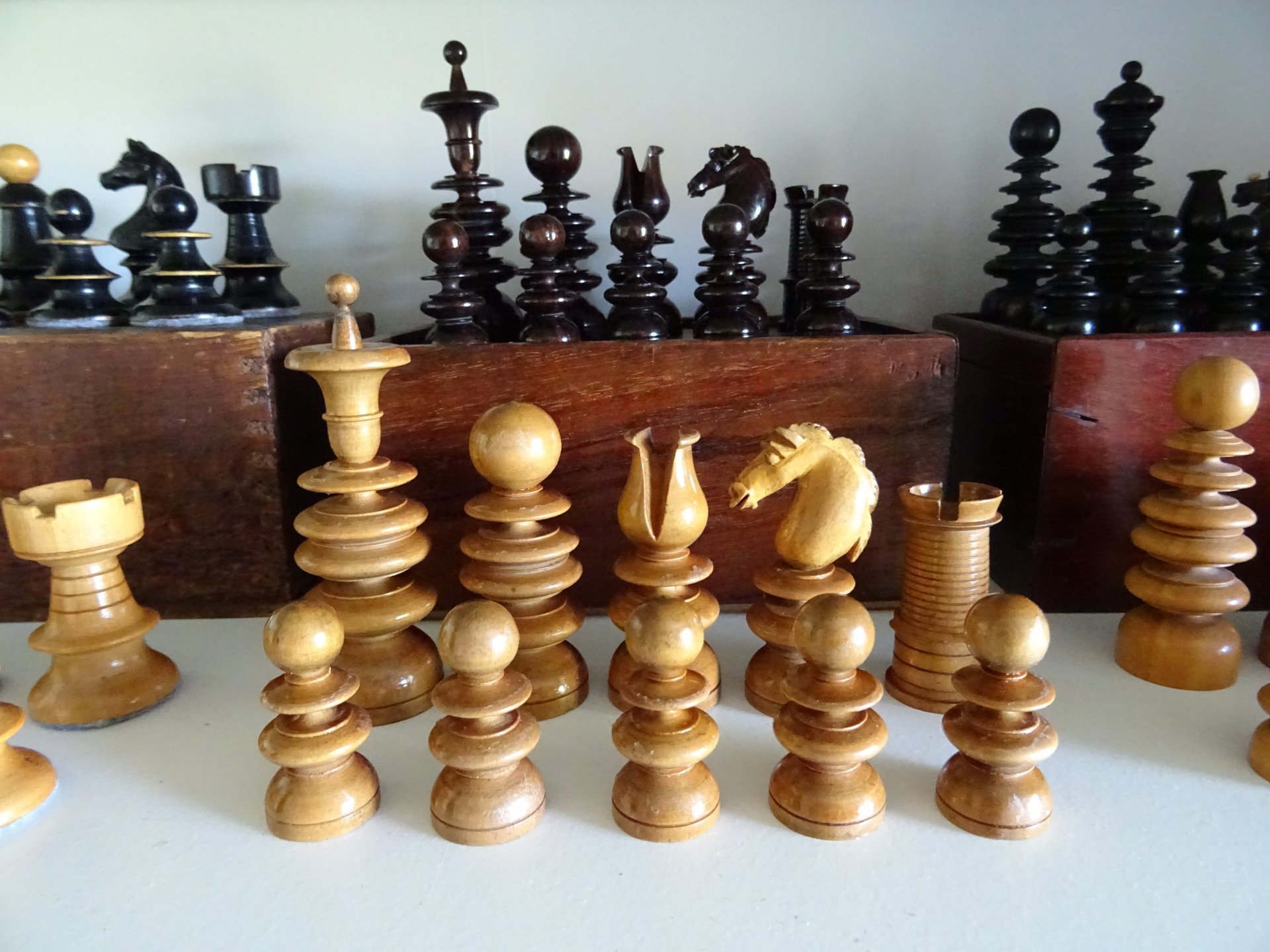 Old English Chess Set, "St. George" Pattern, Calvert, ca. 1820