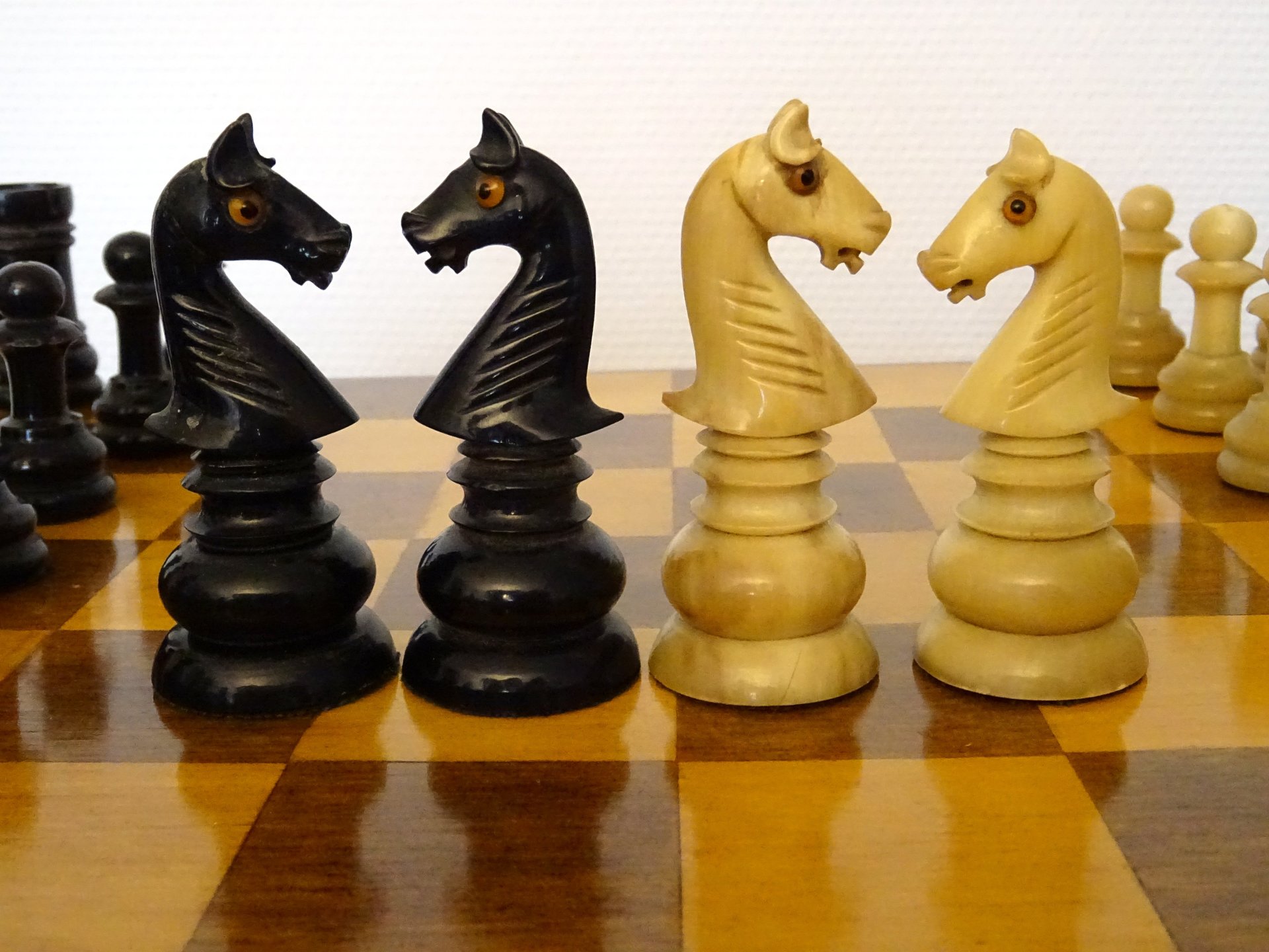 German Buffalo Horn Chess Set, early 20th century