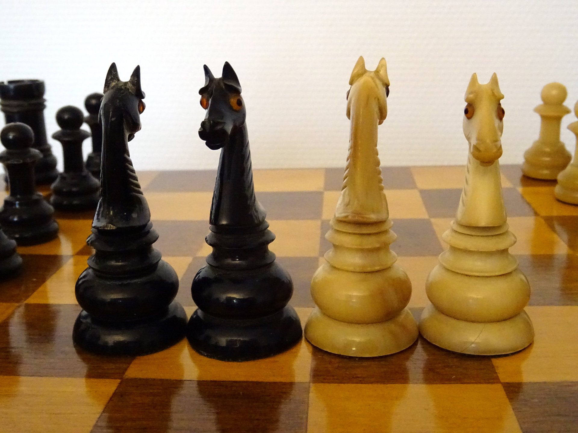 German Buffalo Horn Chess Set, early 20th century
