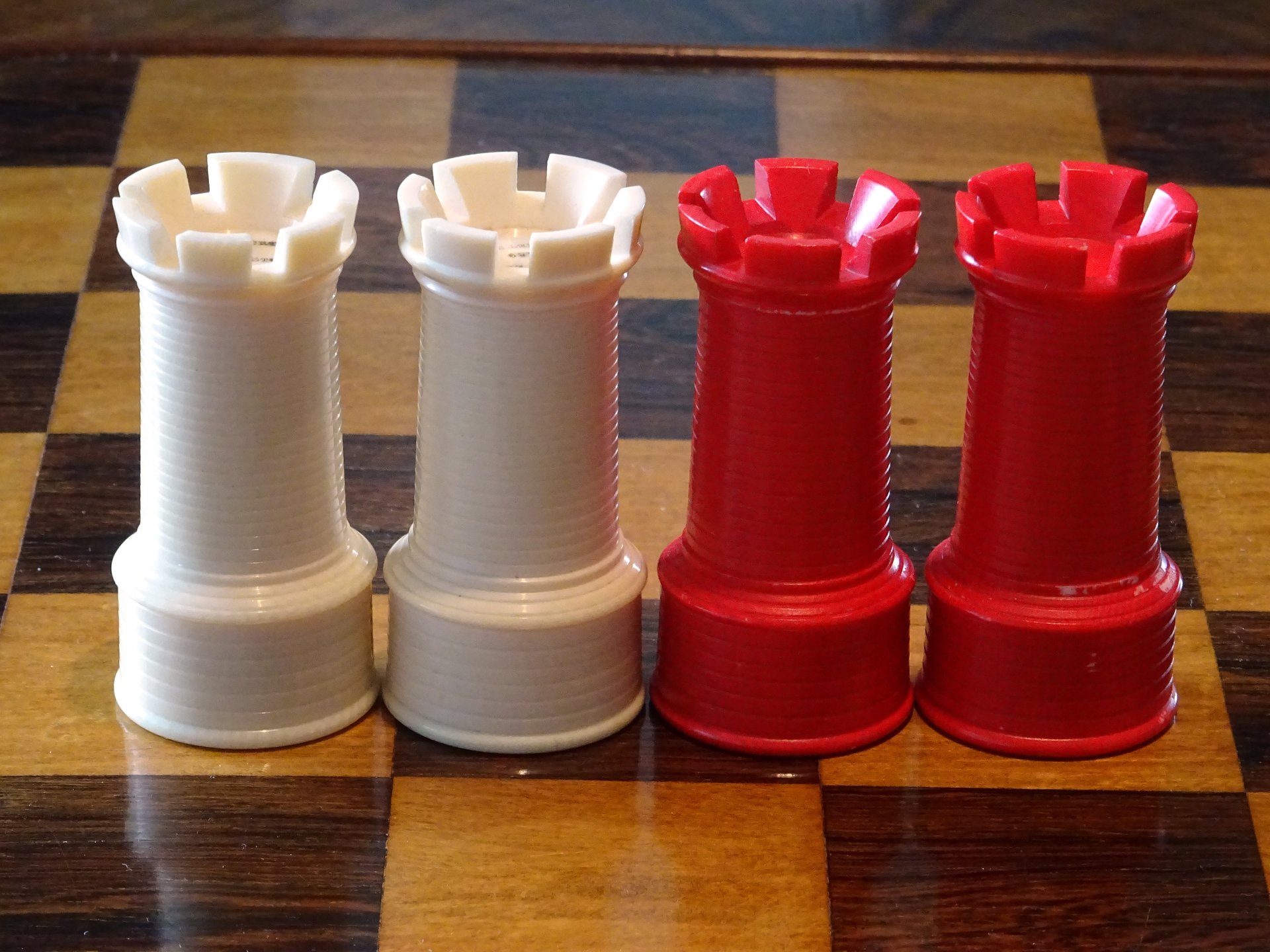 English Ivory Chess Set, "St. George" Pattern, Calvert, ca. 1830