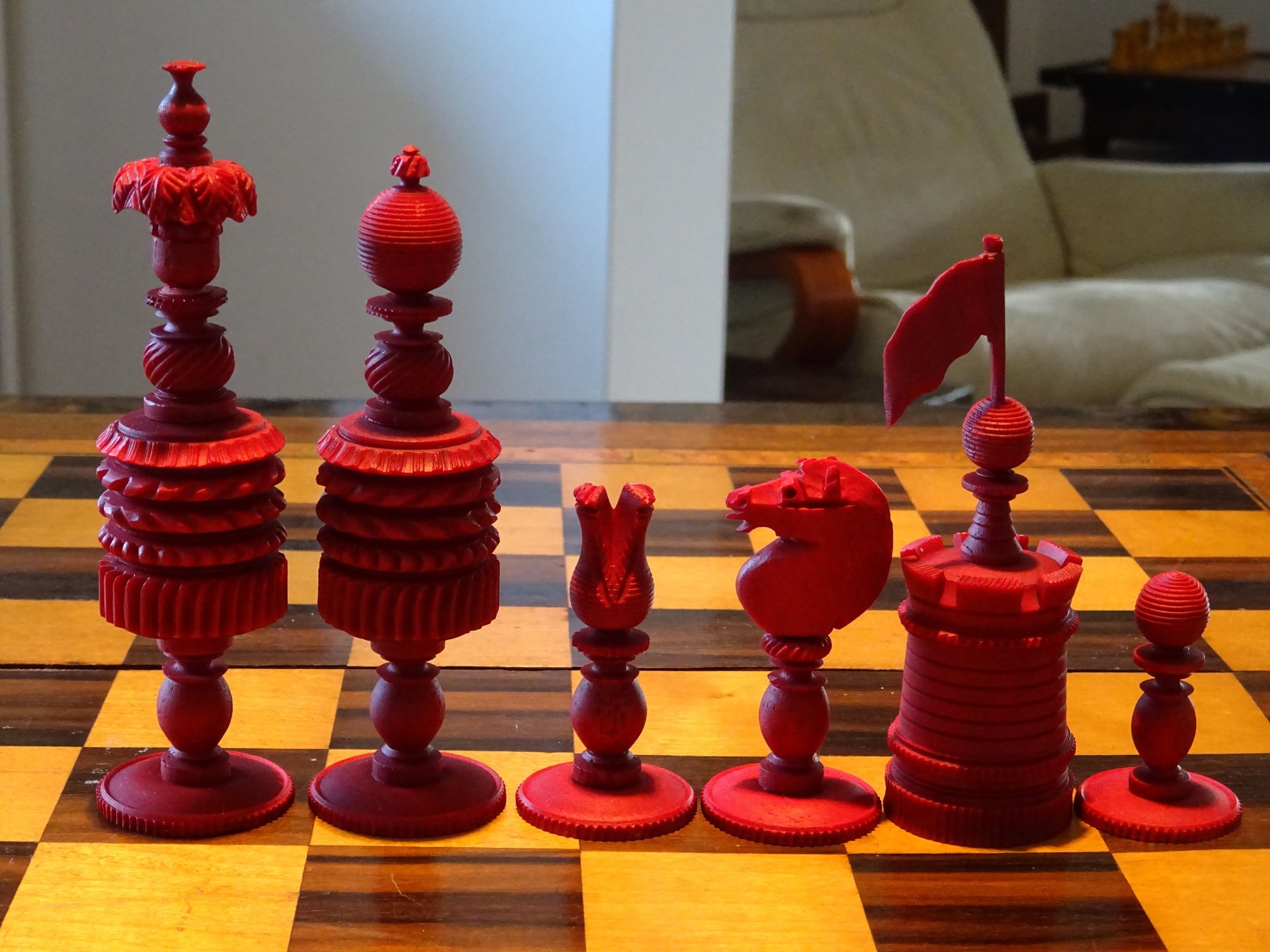 English Bone Chess Set, "Barleycorn" pattern, ca. 1820-1850