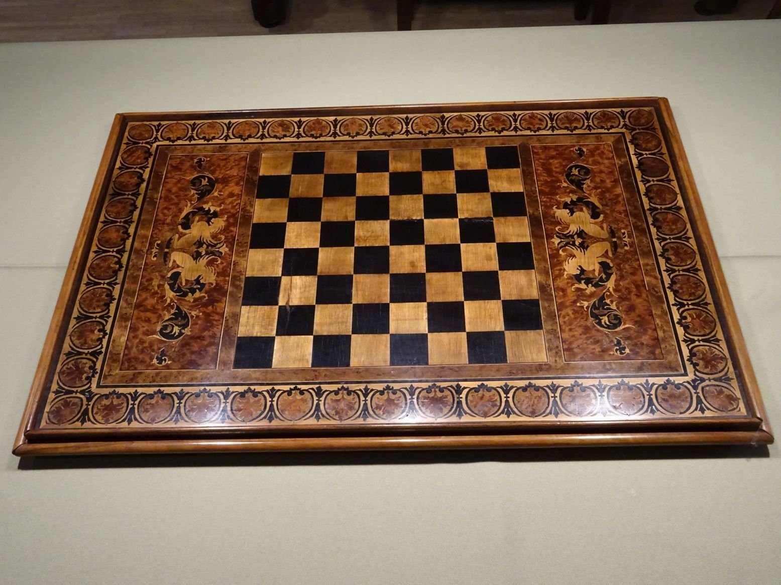 Holger's Antique Chess Set Collection