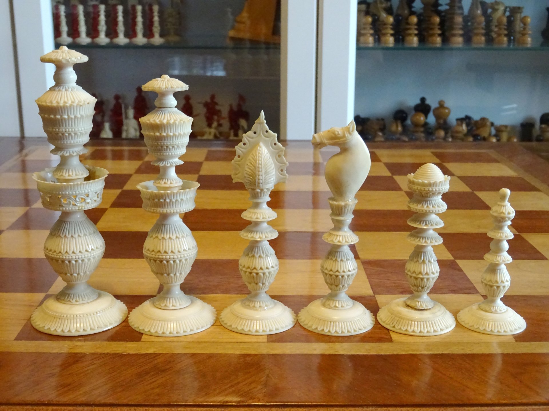 Indian Export Ivory Chess Set, Vizgatapam, ca. 1830
