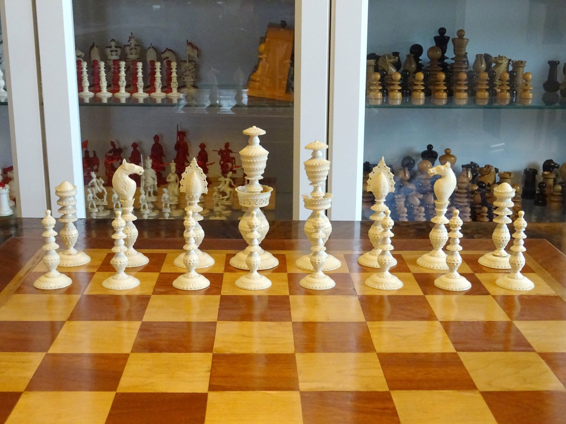 Indian Export Ivory Chess Set, Vizgatapam, ca. 1830