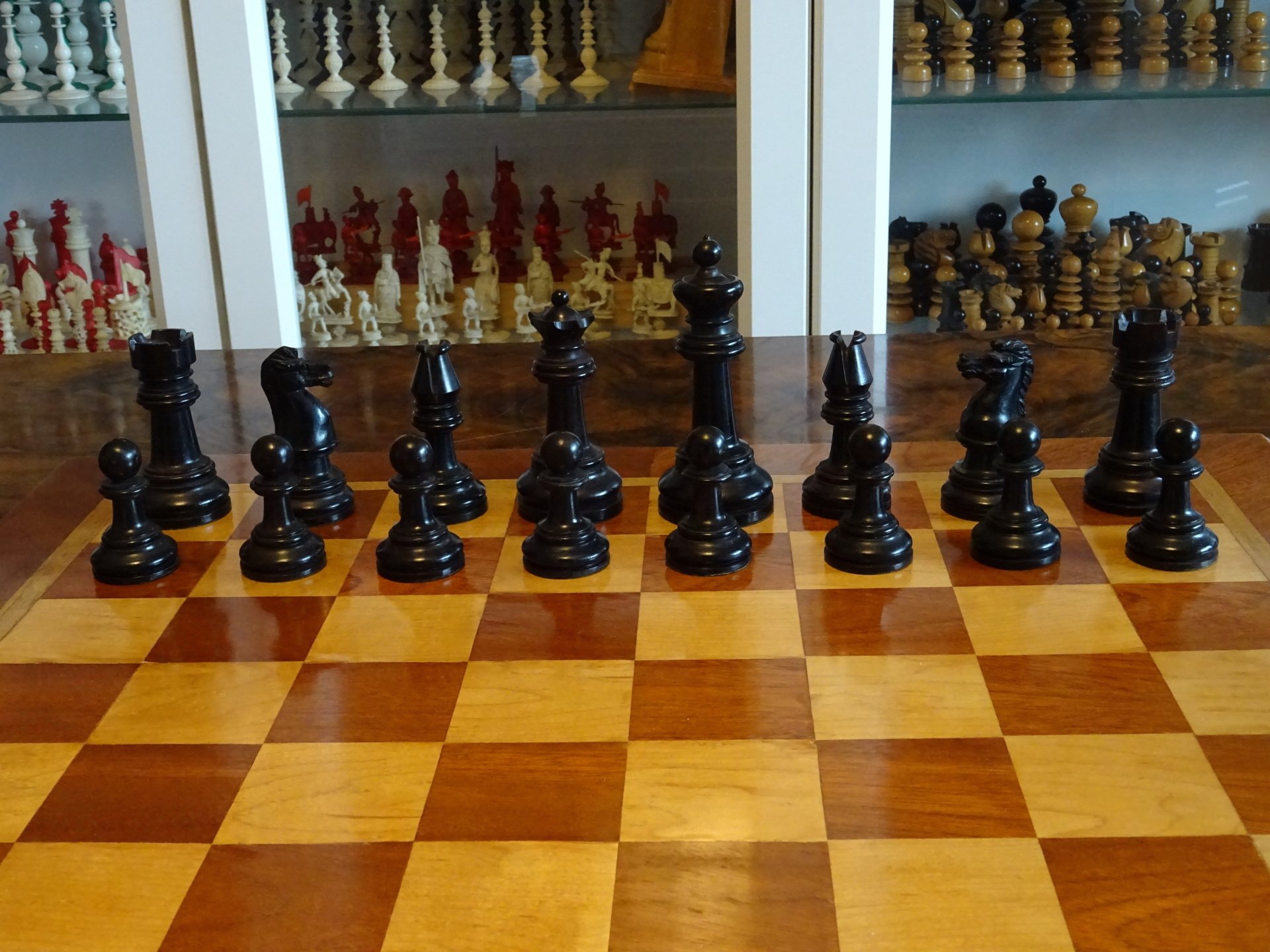 The British Chess Company Improved Royal Chessmen, England, 1901/1902