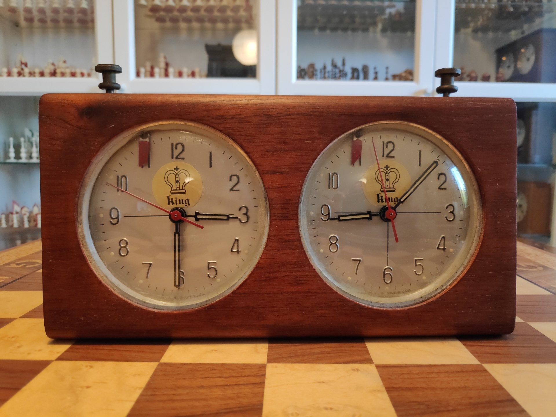 Antique chess clocks, chess timers, Antike Schachuhren