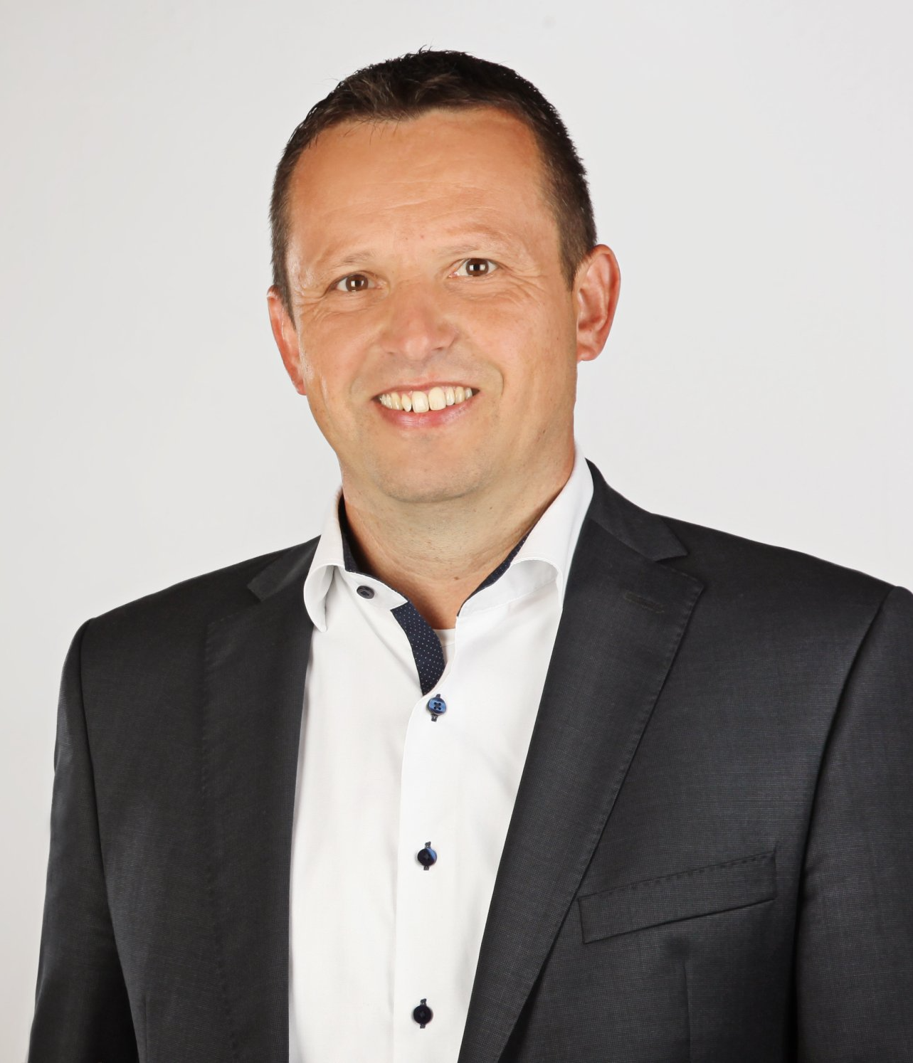 Auto Kauf Reimport EU Neuwagen Autohaus