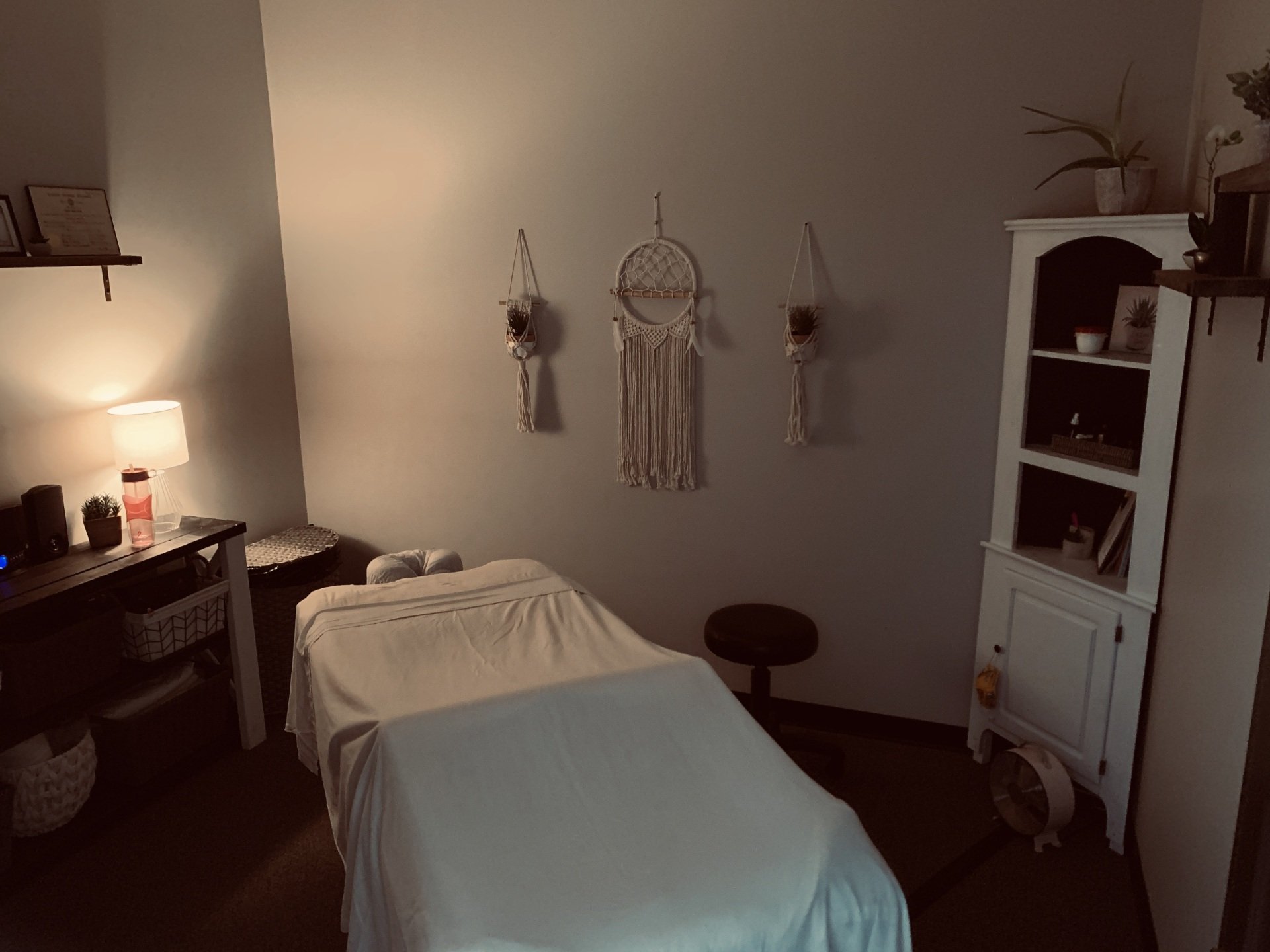 Home [www.absolutewellness.us]