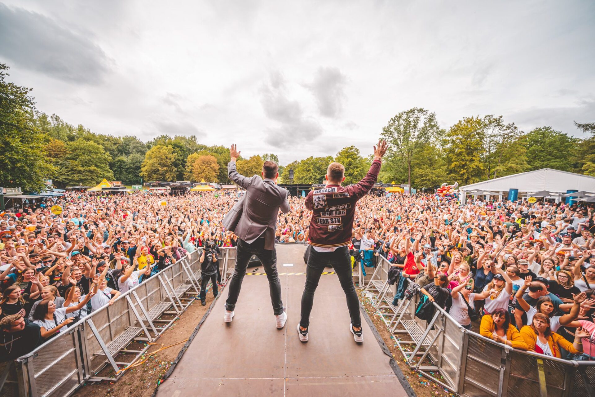 NEON | Die offizielle Webseite