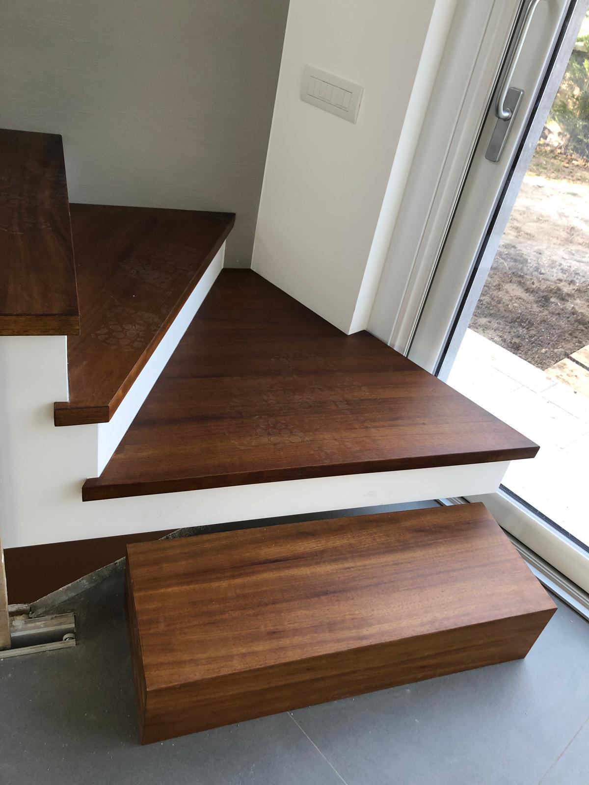 Scale in legno Arbol